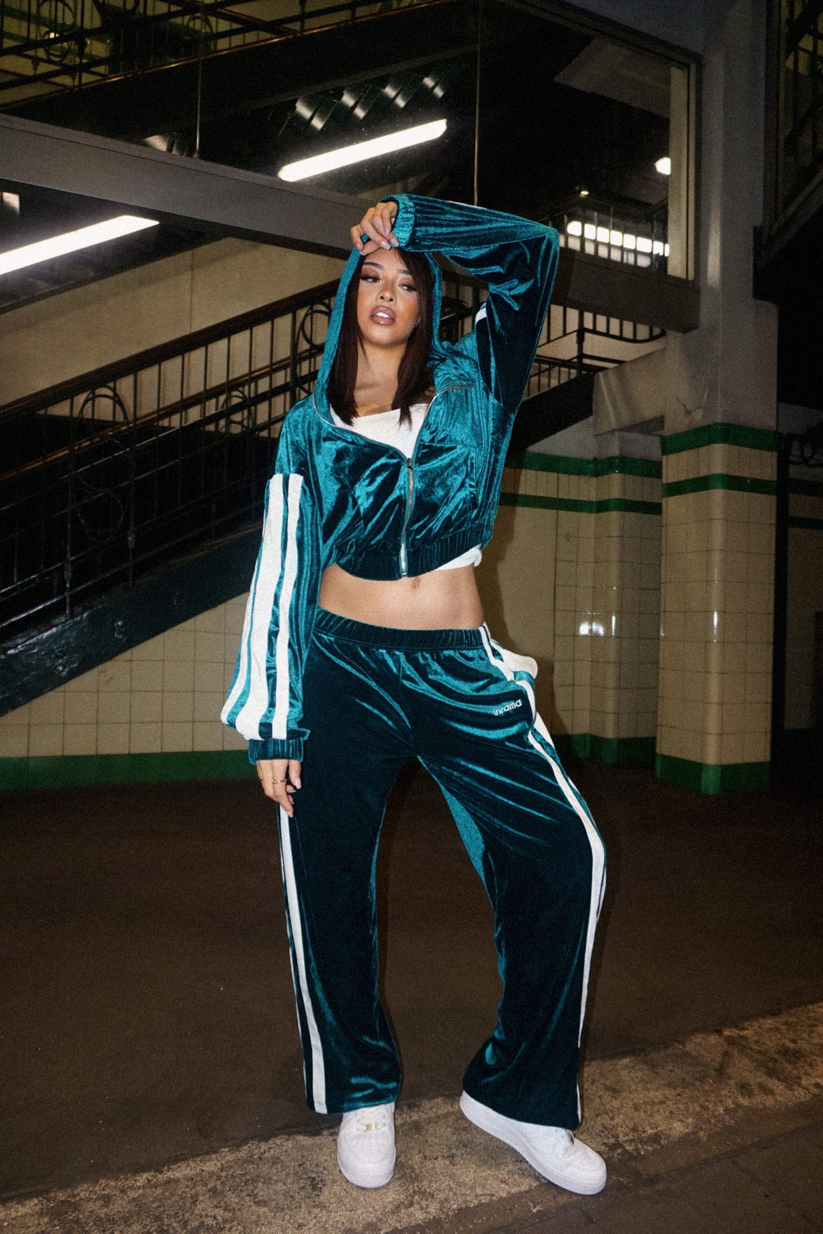EMERALD VELOUR TRACKSUIT – Inrama